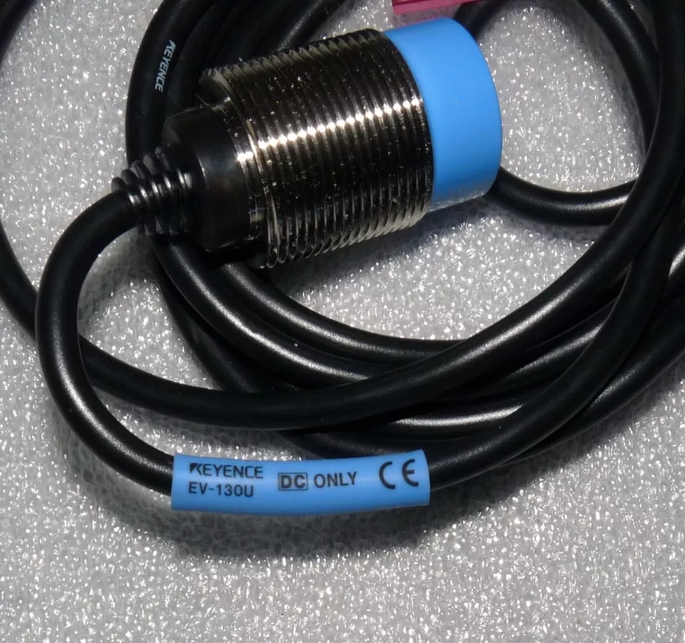 Cảm biến từ tiệm cận Keyence EV-130U - Industrial Hardware